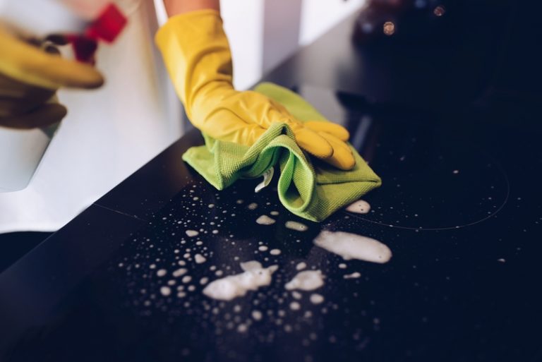 De keuken poetsen in 7 stappen - Keukenhulpjes